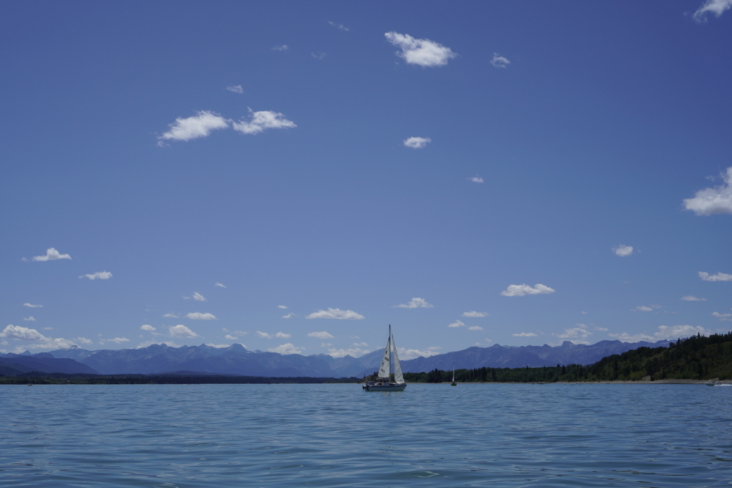 Discover Ghost Lake, Perfect for Boating and Water Sport Enthusiasts